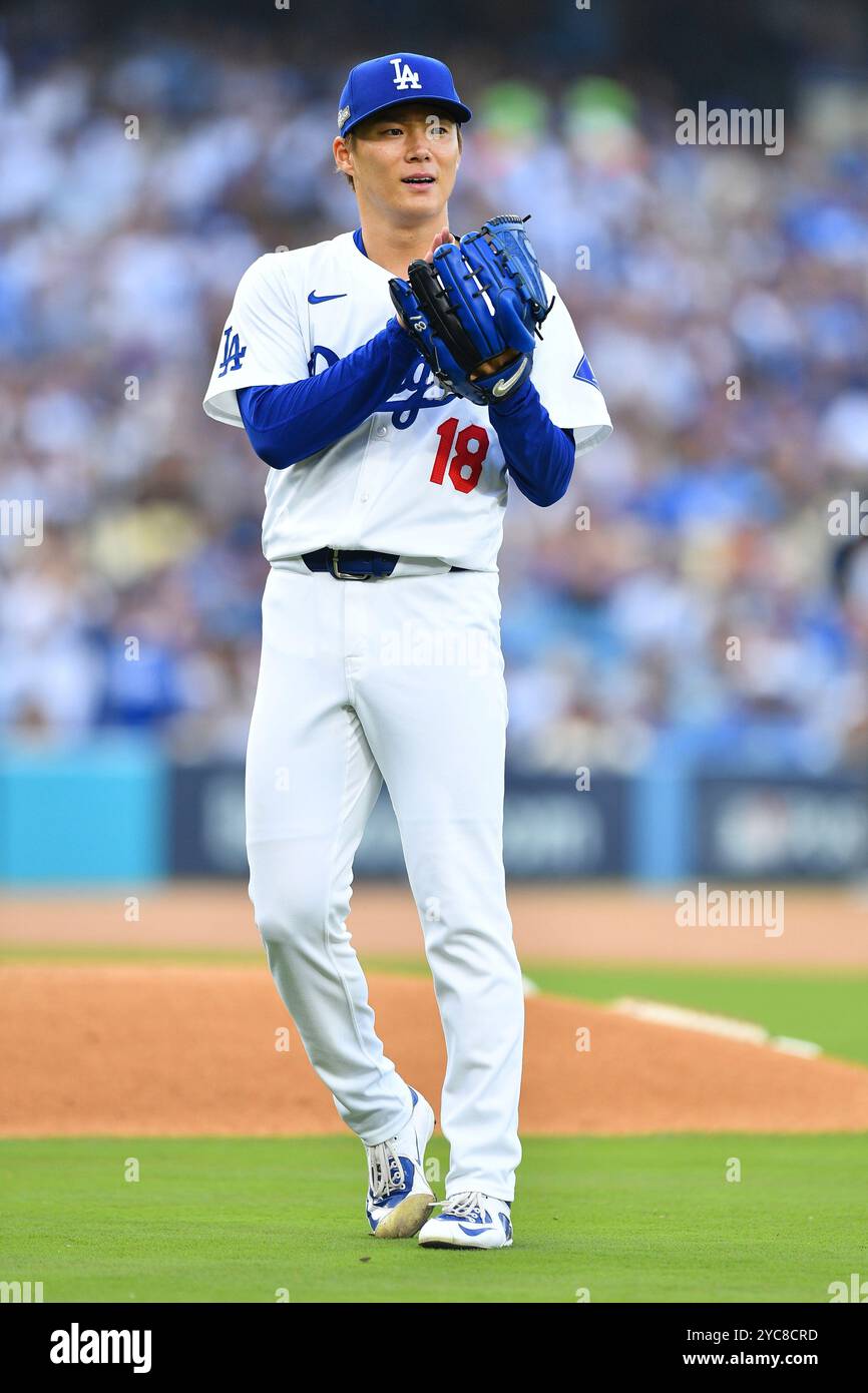 LOS ANGELES, CA - OCTOBER 11: Los Angeles Dodgers pitcher Yoshinobu ...
