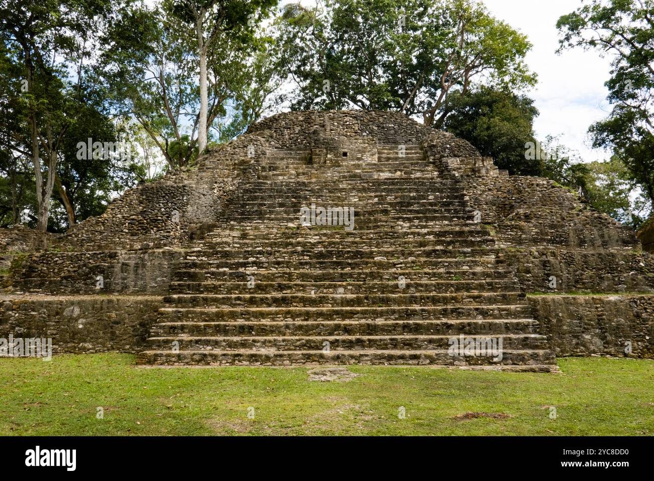 Cahal Pech Maya ruins in San Ignacio, Belize Stock Photo - Alamy