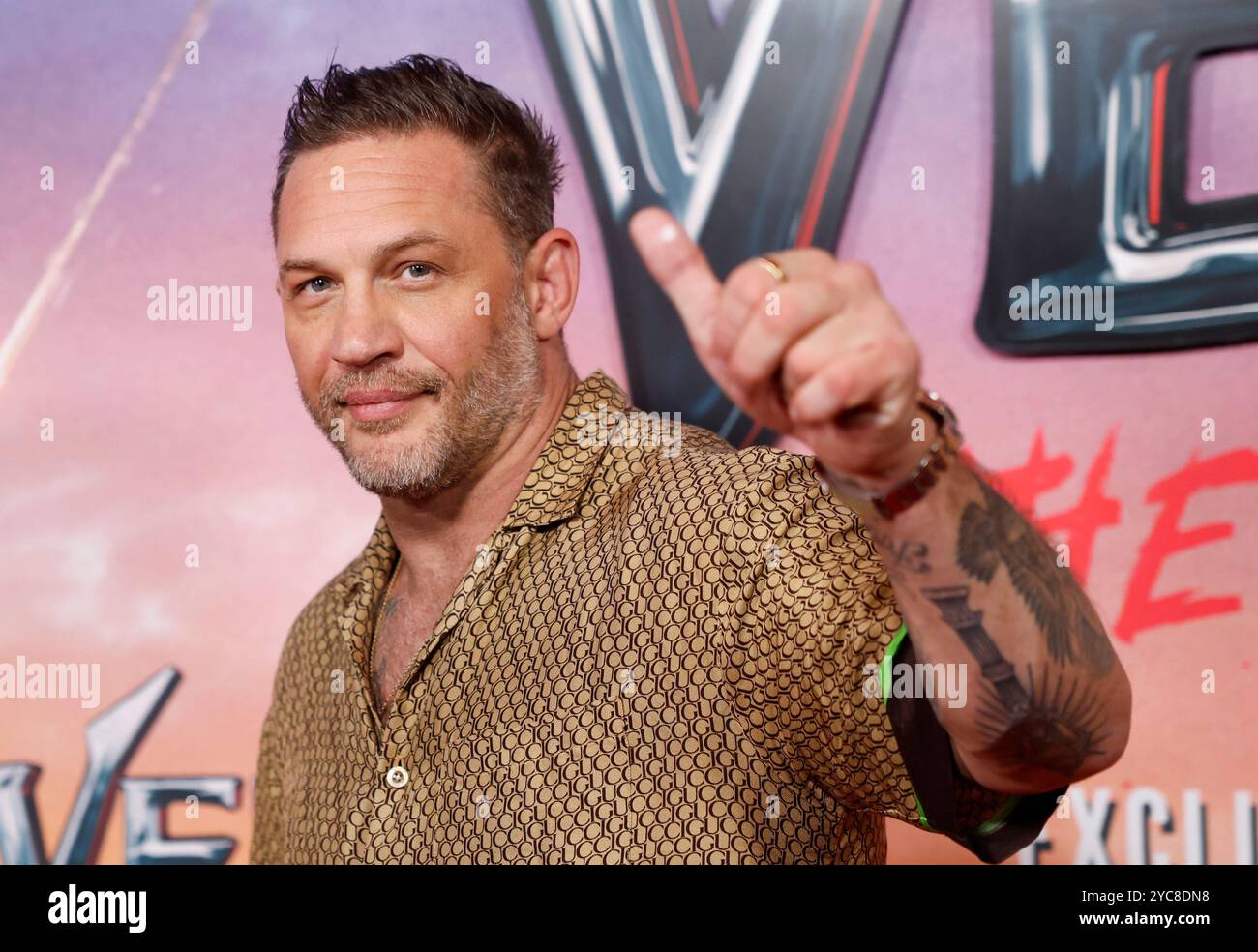 New York, United States. 21st Oct, 2024. Tom Hardy arrives on the red ...