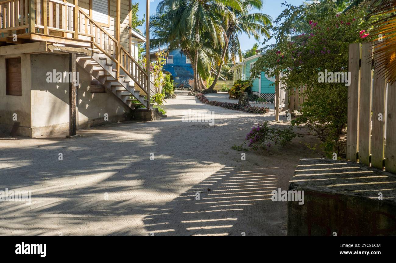 A resort on Tobacco Caye, Belize Stock Photo - Alamy