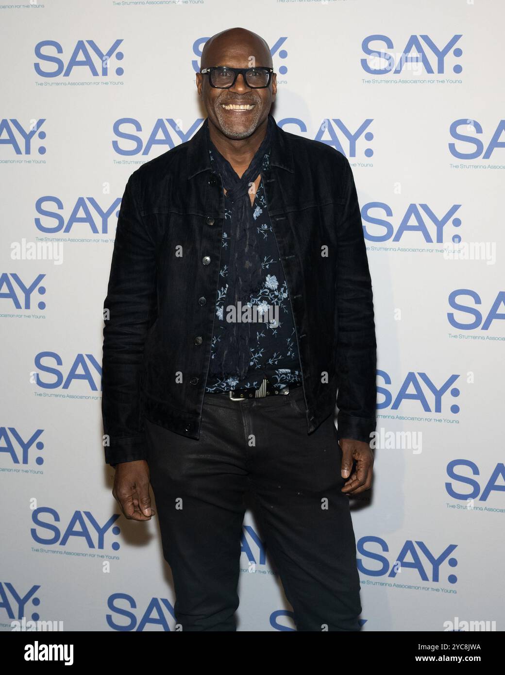 Paul rudds 11th annual all star bowling benefit to support say hi-res stock photography and ...