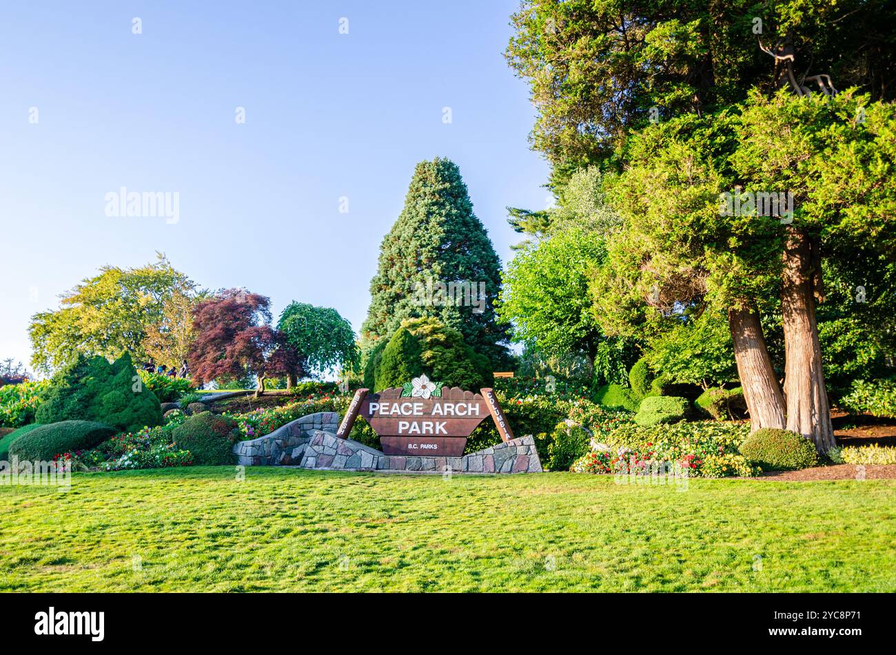 Peace Arch Park in Surrey, BC, Canada is an international park near ...