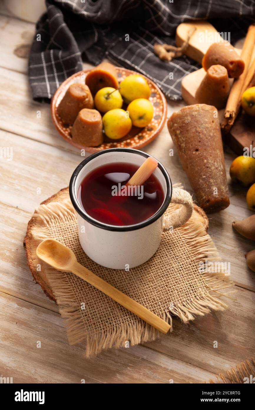 Ponche de Frutas Navideño. In Mexico, Christmas fruit punch is a hot ...