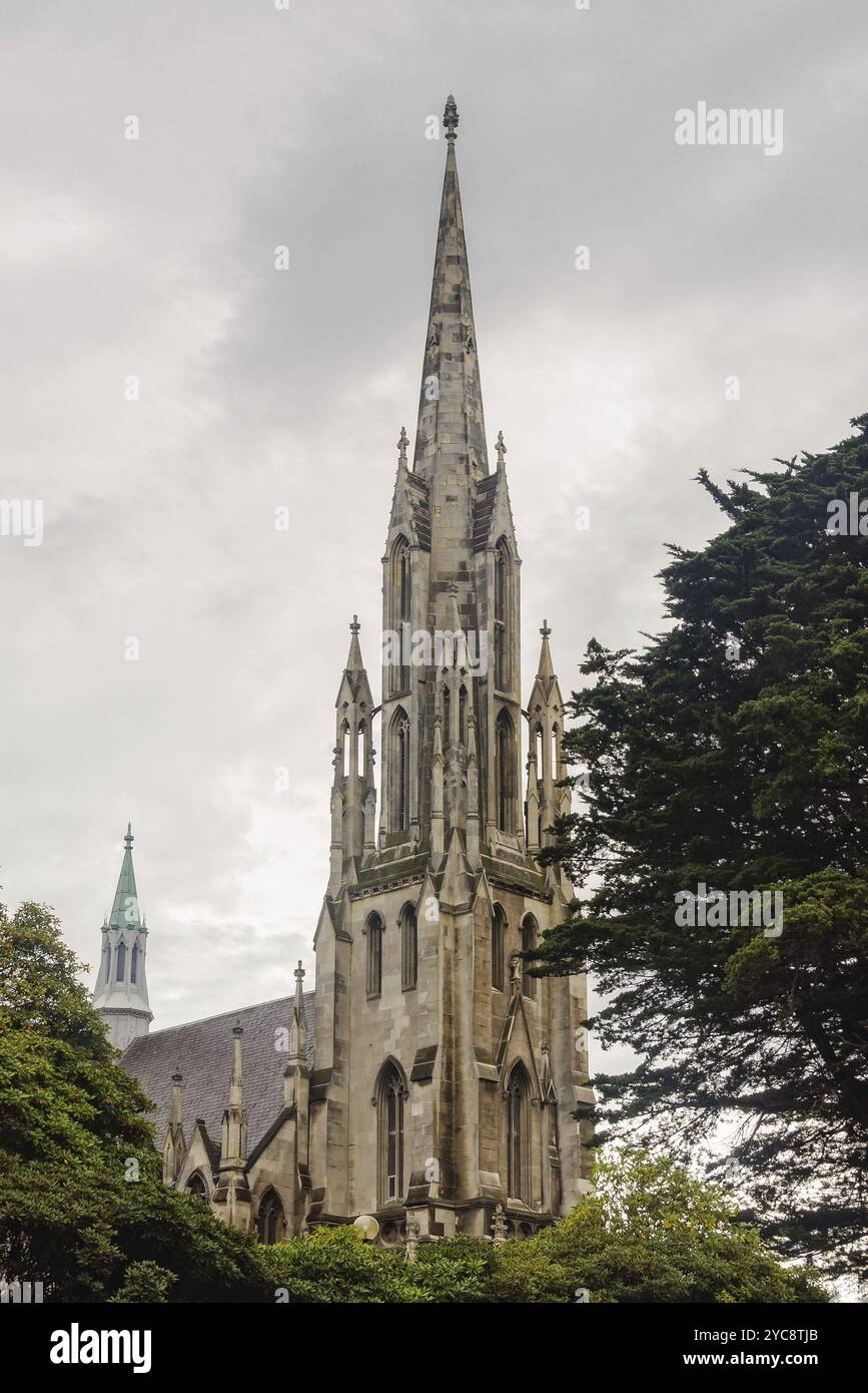 At 56.4 metres (185 ft), the spire makes the First Church of Otago the ...