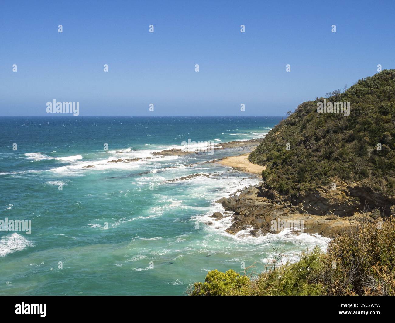 Rocky shore between Blanket Bay and Parker Inlet, Great Ocean Walk ...