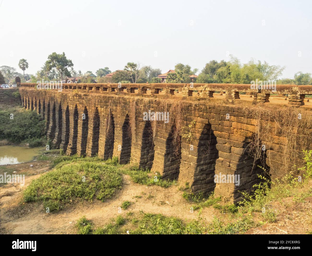 Kampong Kdei Bridge used to be the longest corbeled stone-arch bridge ...