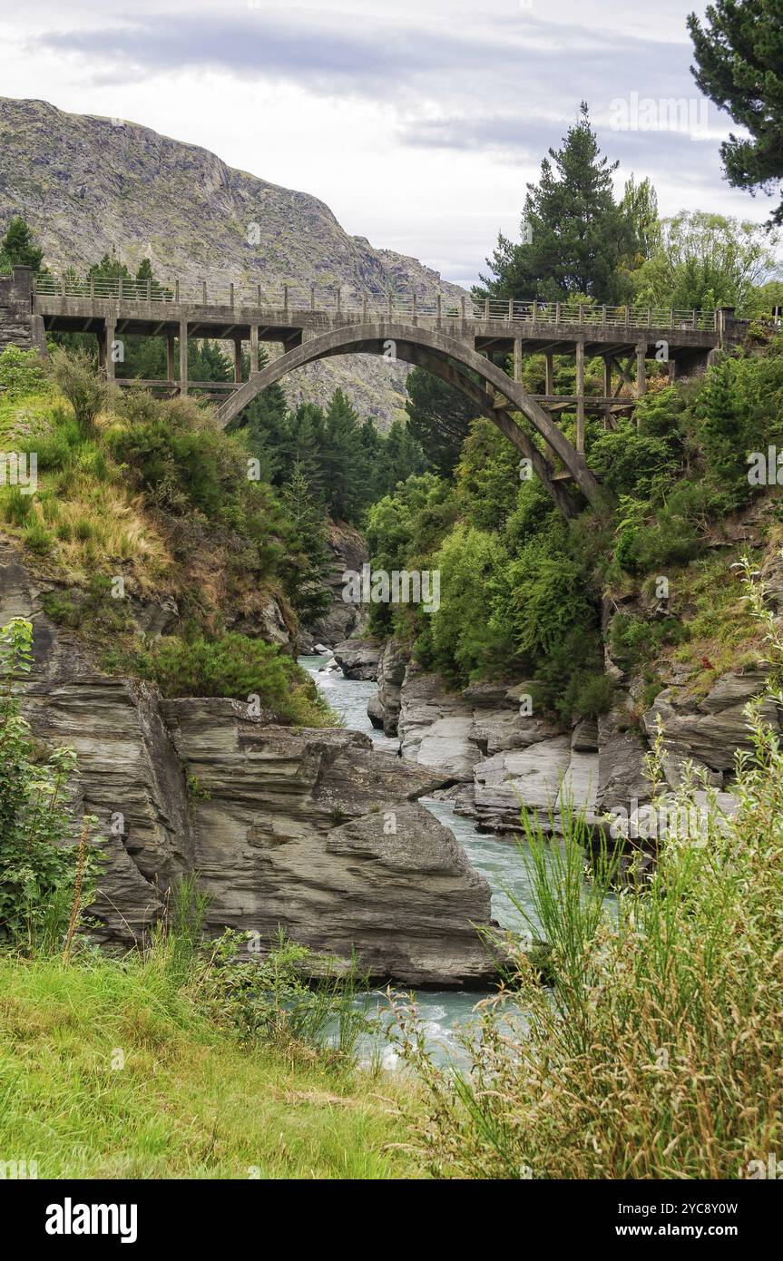 New zealand the bridges hi-res stock photography and images - Alamy