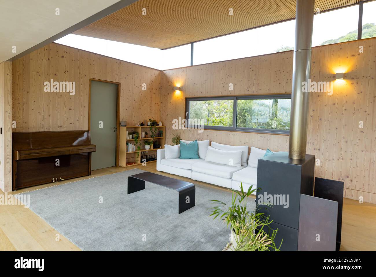 View interior window home hi-res stock photography and images - Alamy