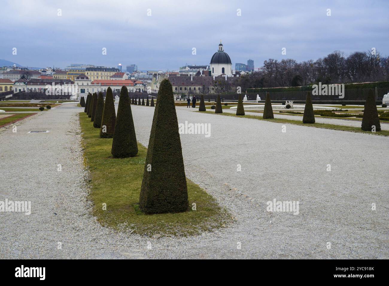 Amazing Belvedere Garden in winter in Vienna and the Lower Belvedere ...