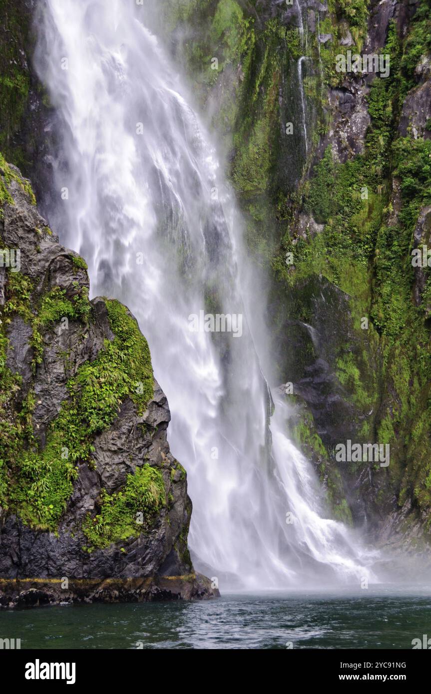 Stirling Falls in the Milford Sound on the South Island of New Zealand ...