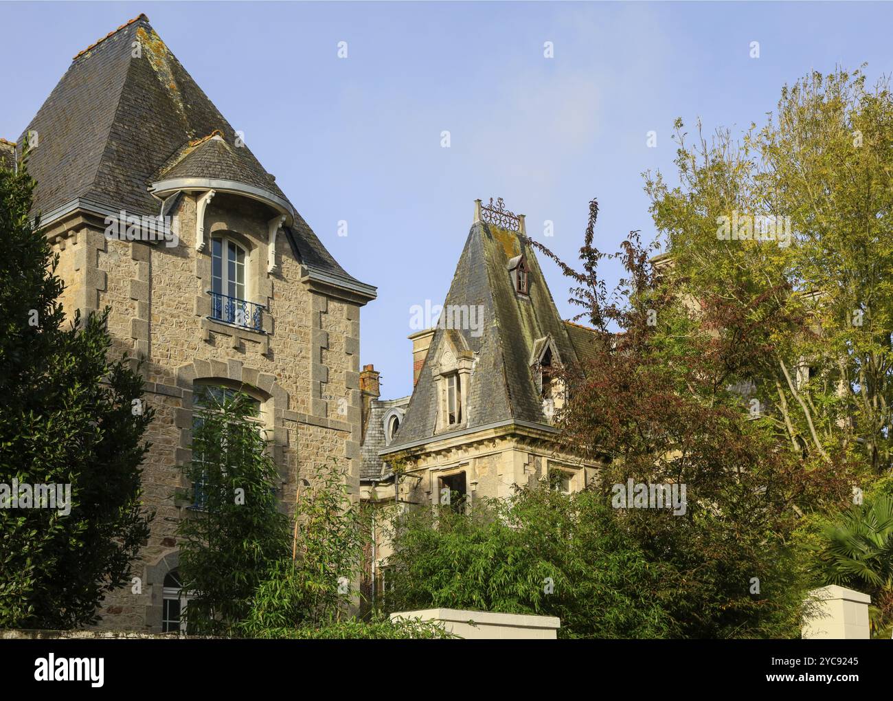 Wilhelminian-style villas on Boulevard de la Gare, Landerneau ...