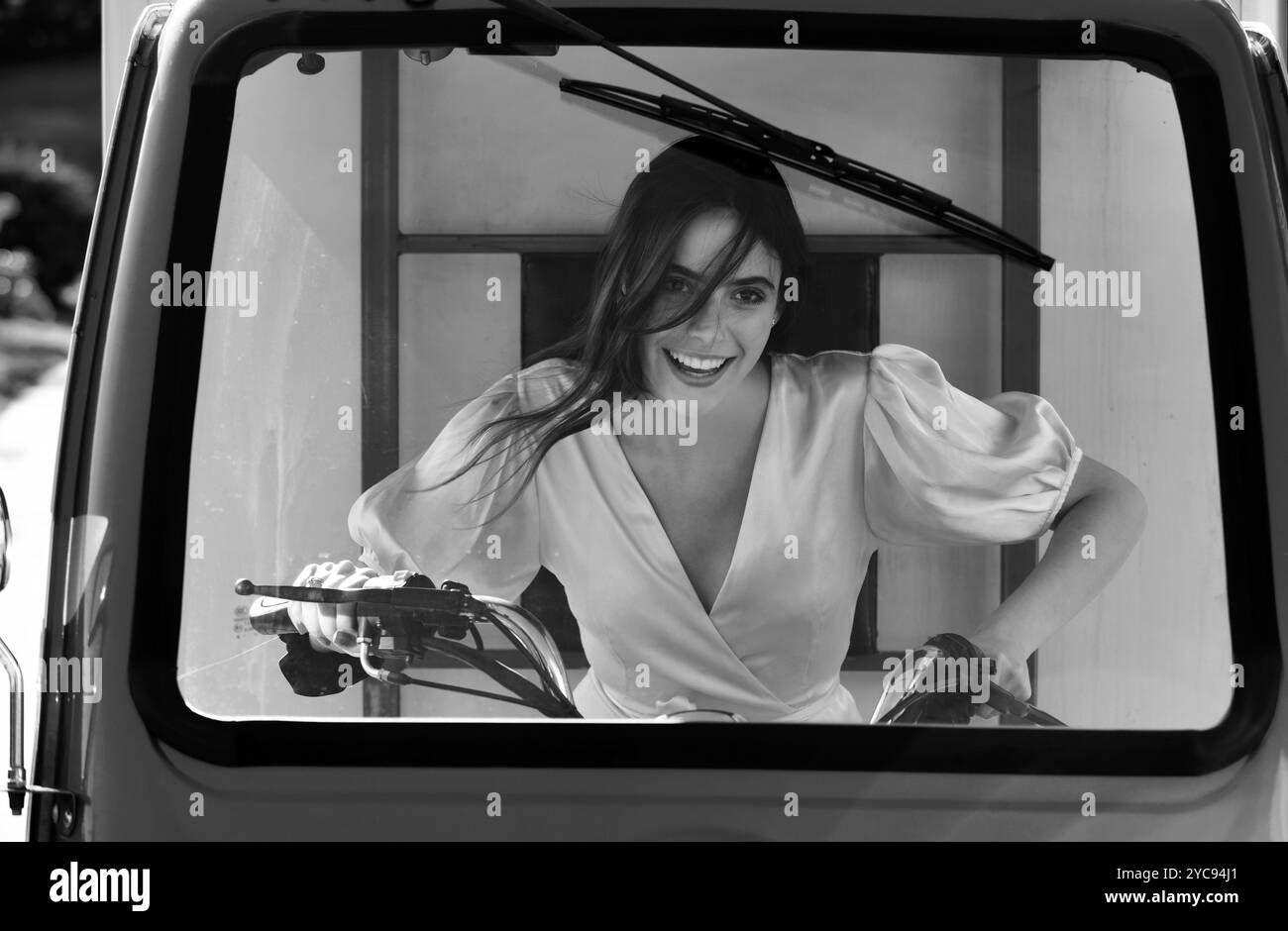 Driver passenger drive in car Black and White Stock Photos & Images - Alamy
