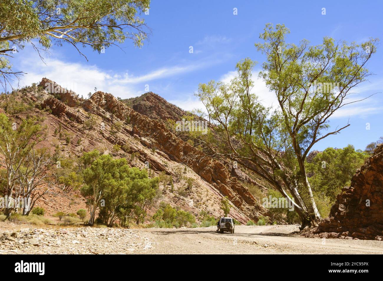 4WD tour to Brachina Gorge in Wilpena Pound, Flinders Ranges, SA ...