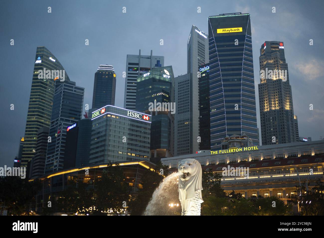 11.08.2018, Singapore, Republic of Singapore, Asia, Visitors cavort in ...