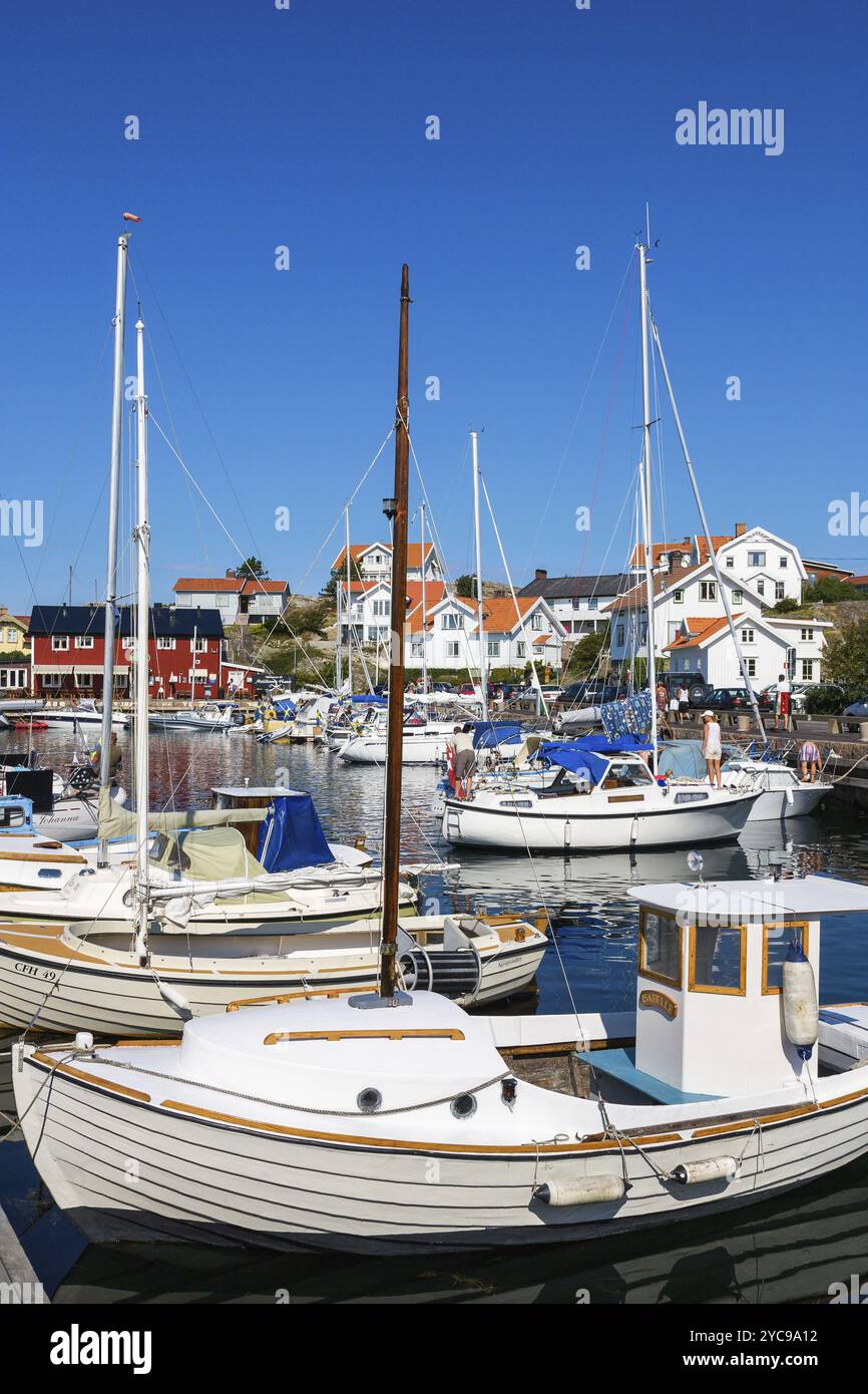Harbor coast harbours water hi-res stock photography and images - Alamy