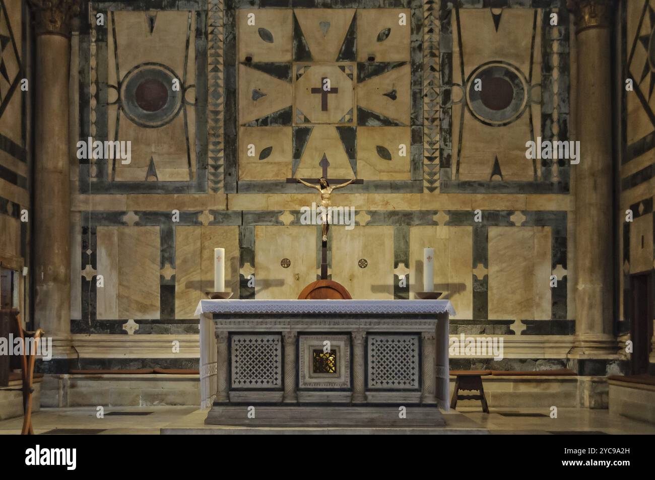 The neo-romanesque altar of the Baptistery, Florence, Tuscany, Italy ...