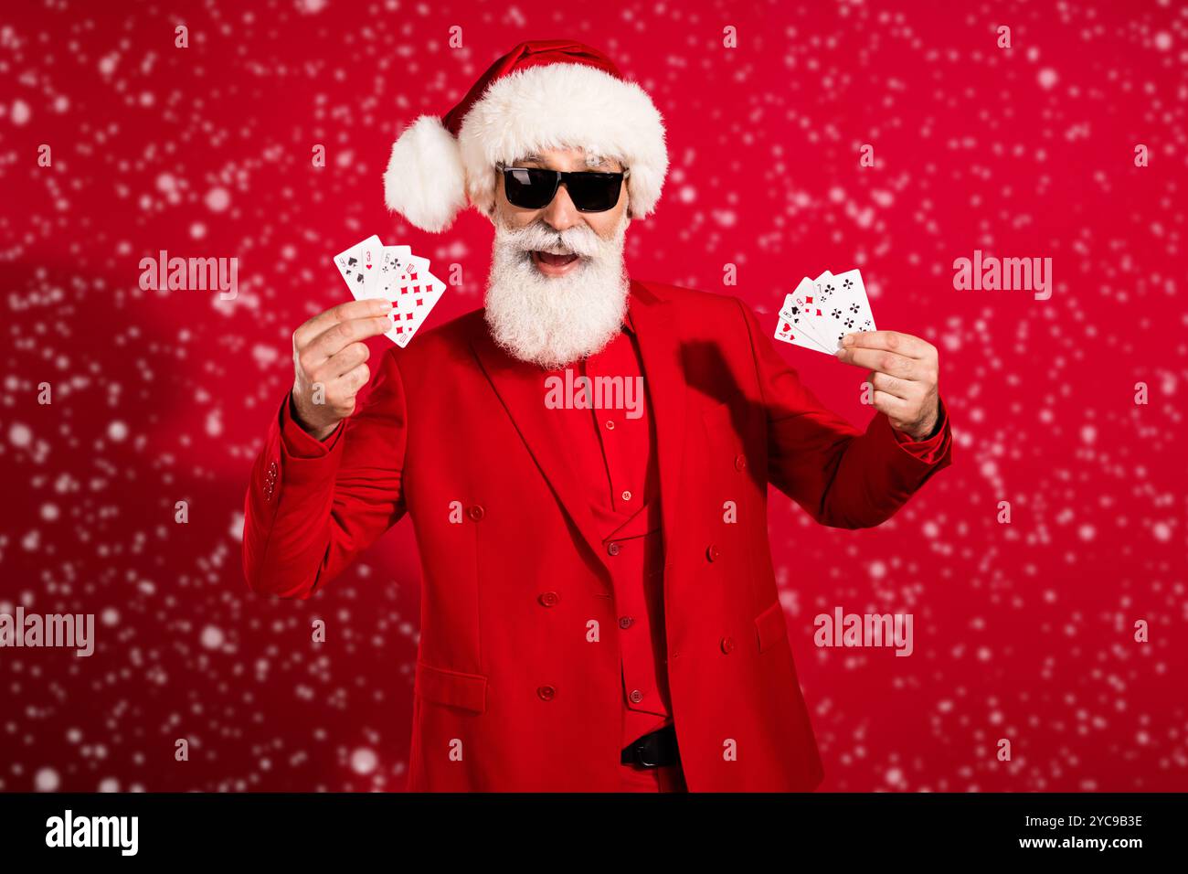 Photo of retired pensioner happy old man hold hands gamble card smile ...