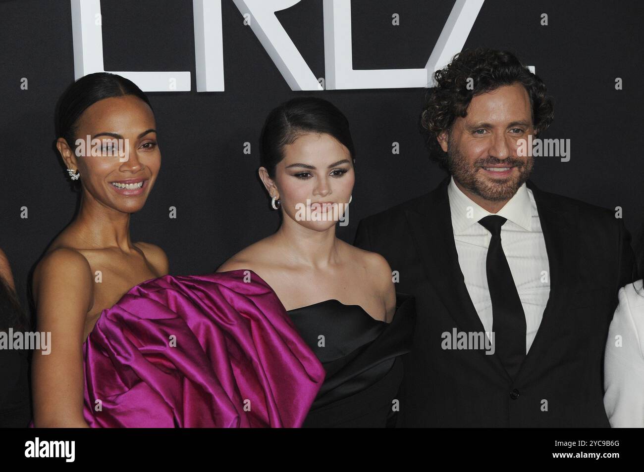 Zoe saldana and selena gomez hi-res stock photography and images - Alamy