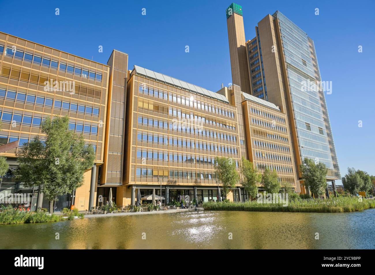 Atrium Tower commercial building, Pianosee, Potsdamer Platz, Tiergarten ...