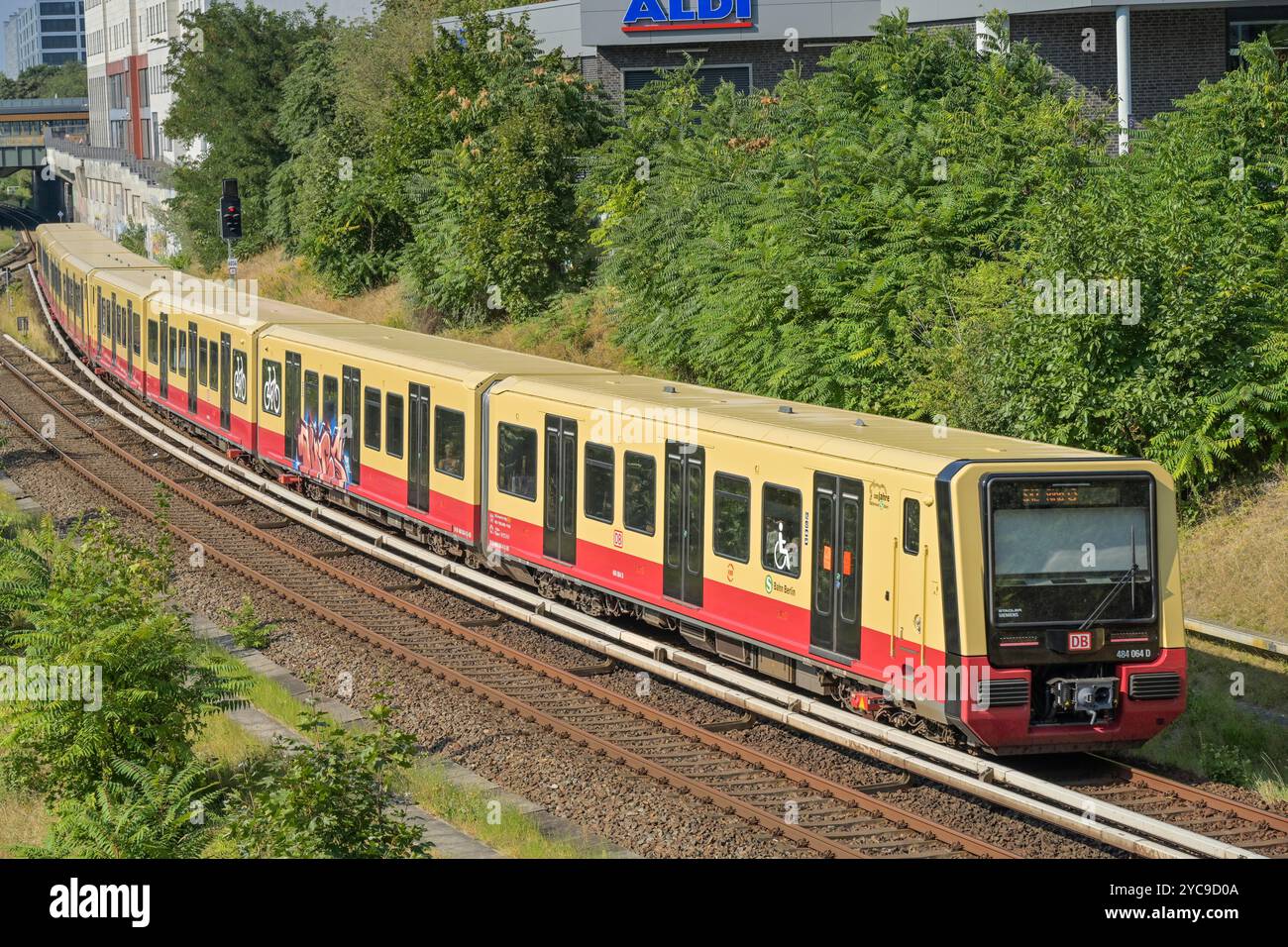 S 42, Ringbahn, S-Bahn, Berlin, Germany, Deutschland Stock Photo - Alamy