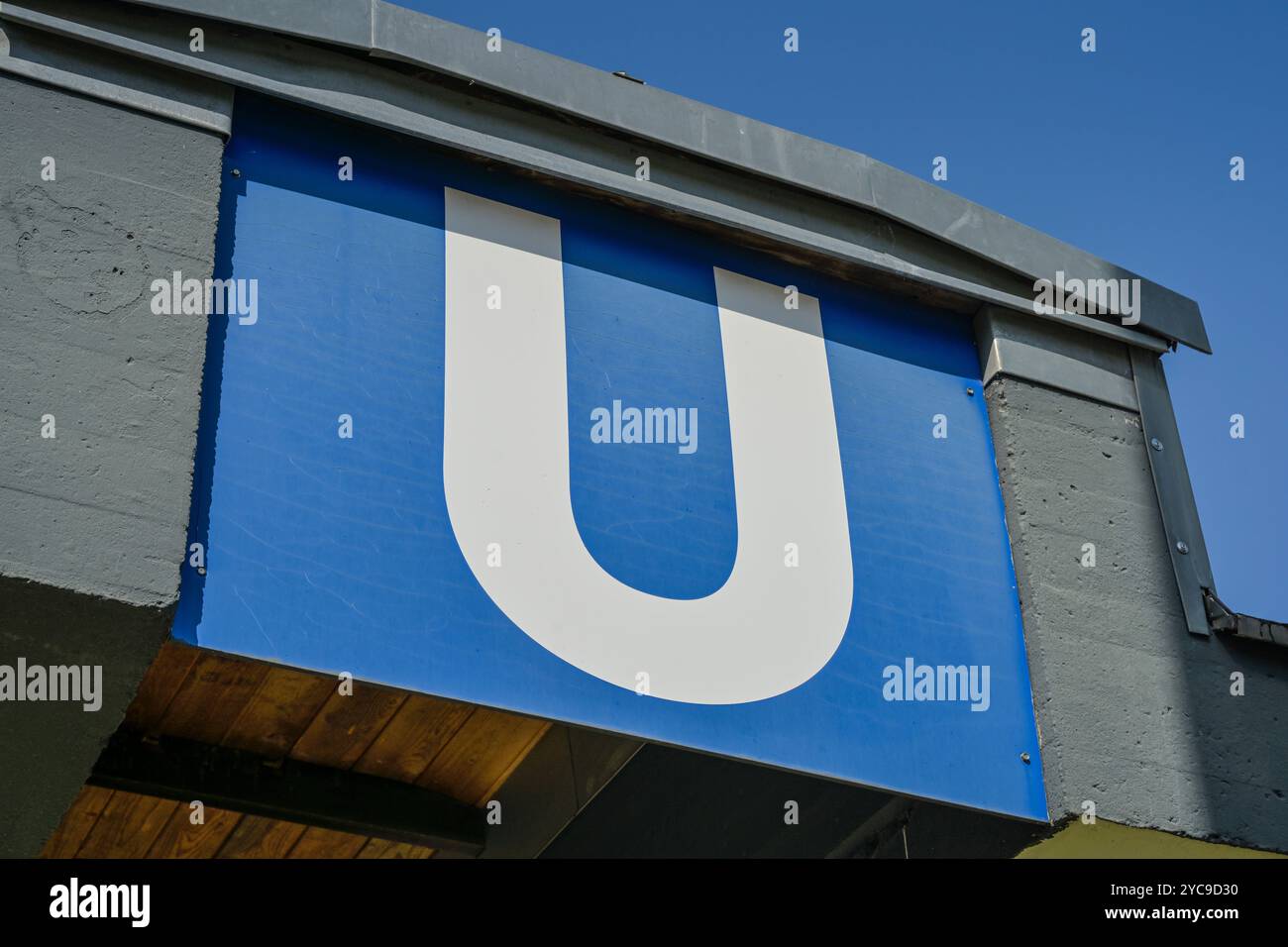 U bahn transport logo hi-res stock photography and images - Alamy