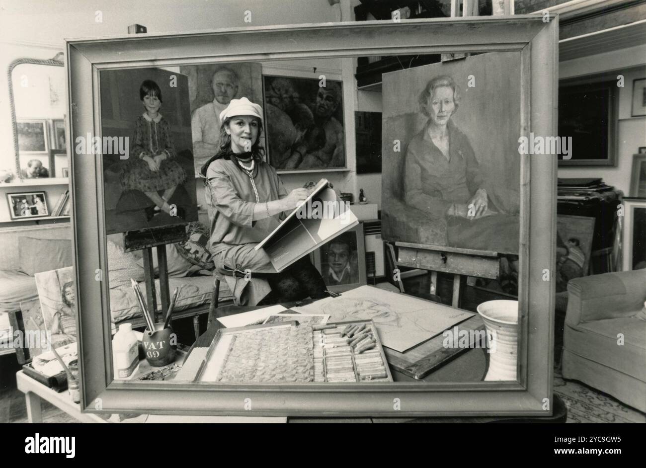 Painter Elena Gaussen at work, 1980s Stock Photo - Alamy