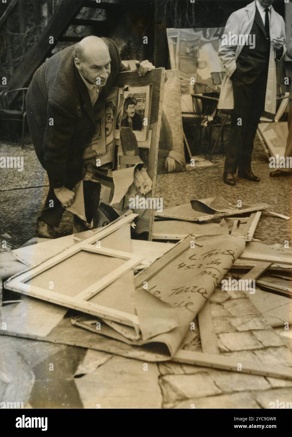 Belgian painter Leonid Fridman destroyng his own works, 1964 Stock ...
