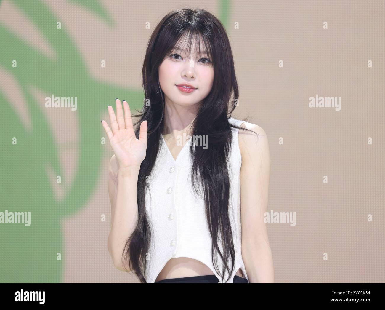 22nd Oct, 2024. S. Korean girl group Illit Mocha, a member of South ...