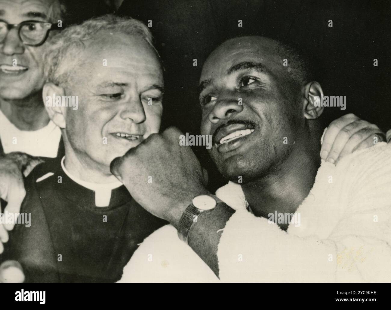 American professional boxer Sonny Liston and Reverend Ed Murphy, 1962 ...