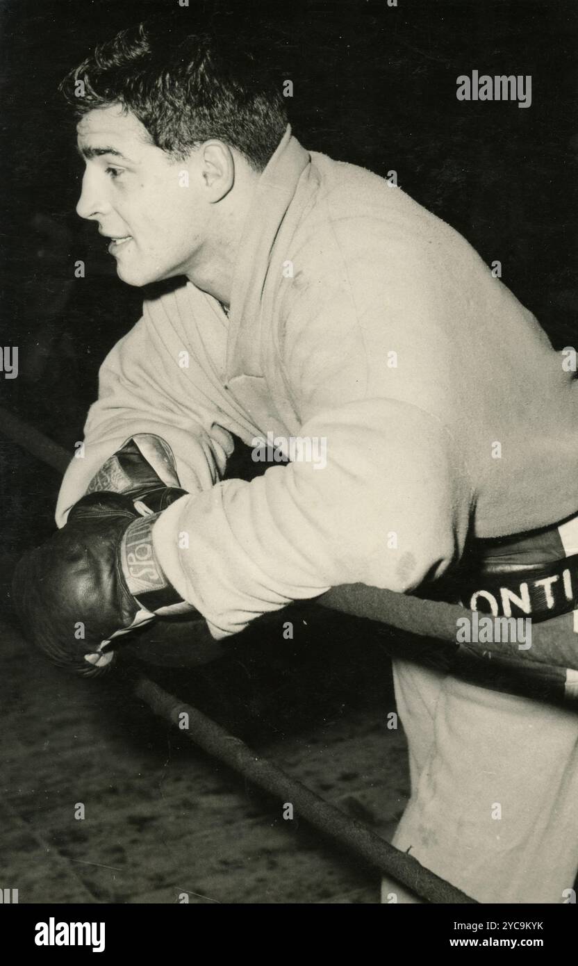 Italian professional boxer Sante Amonti, 1970s Stock Photo - Alamy