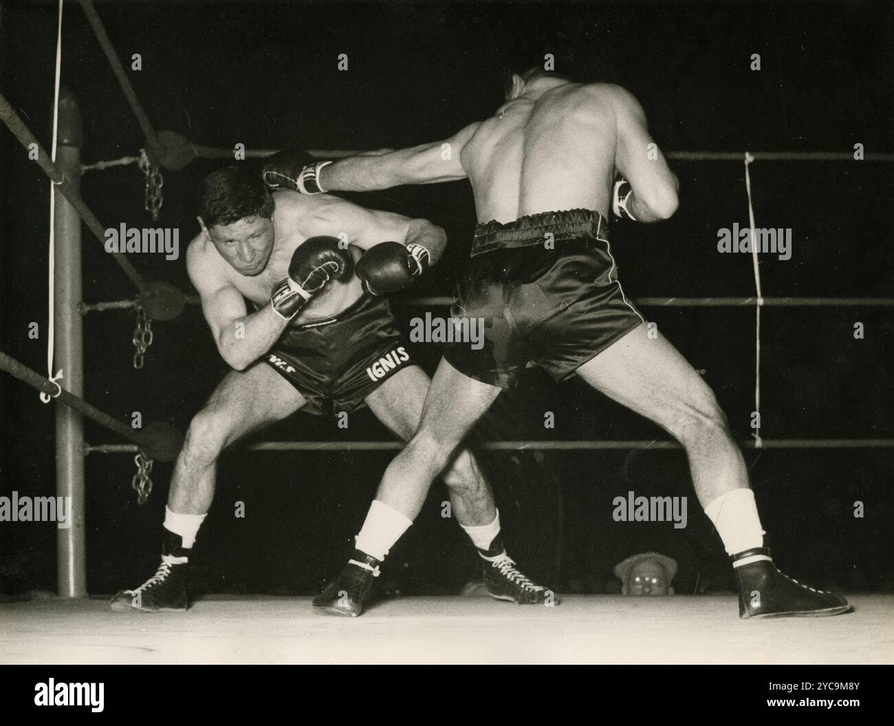 Italian professional boxer Duilio Loi and Bruno Visintin, Italy 1960s ...