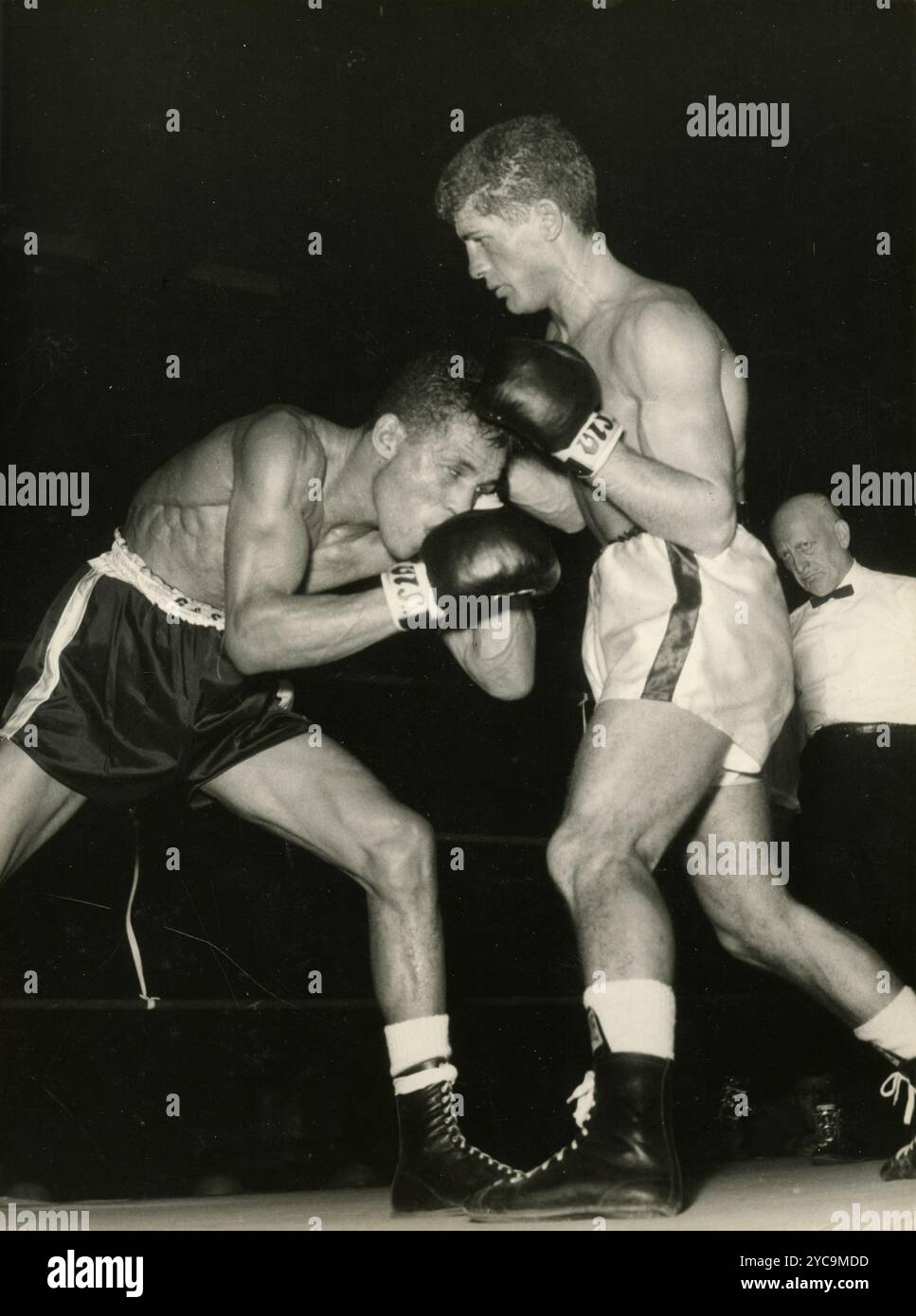 Italian professional boxer Mario Vecchiatto during a match, 1960s Stock ...