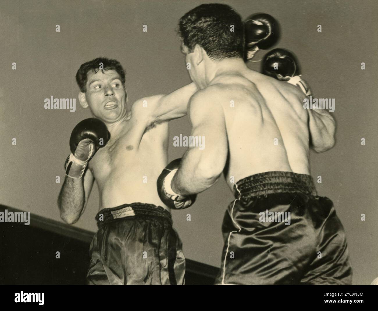 Italian professional boxers Emilio Marconi and Duilio Loi, Italy 1950s ...