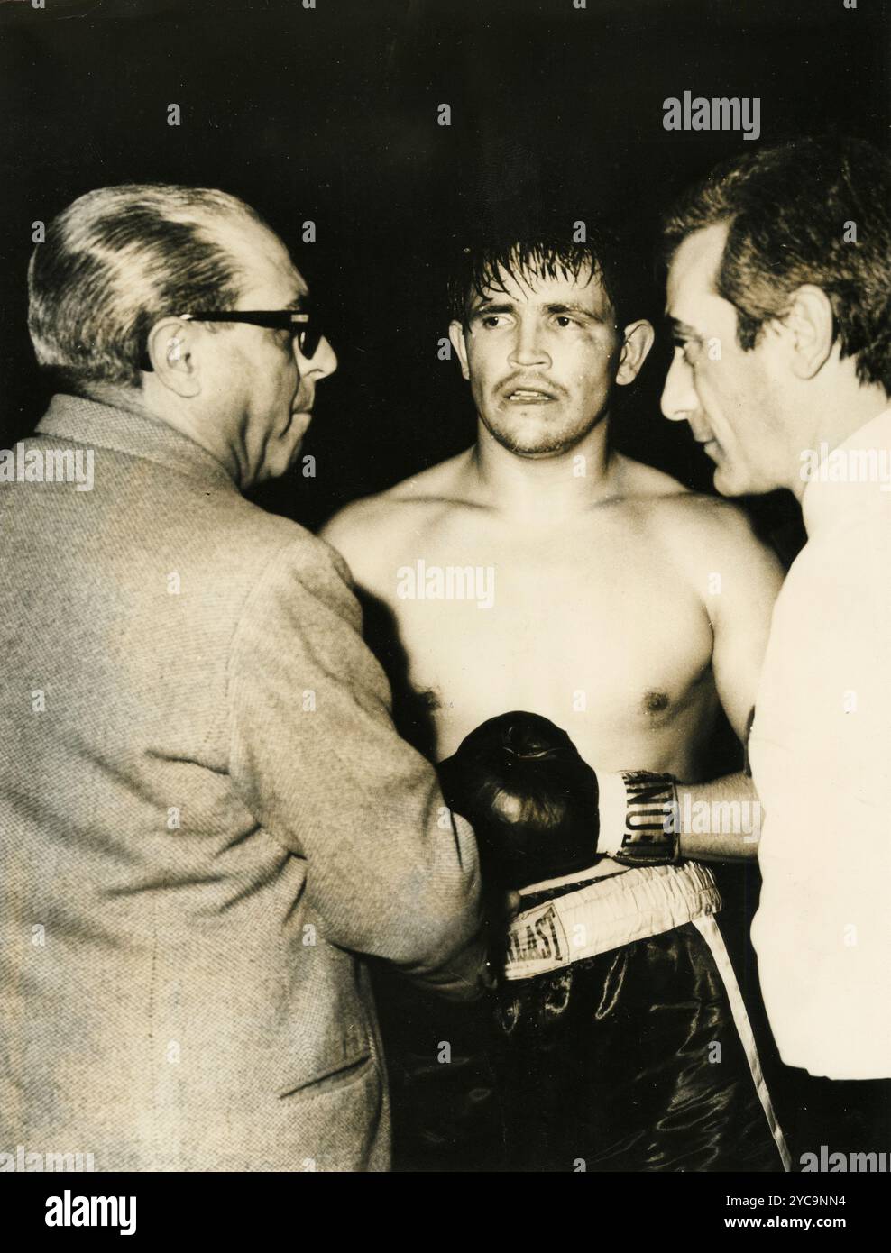 American professional boxer Art Hernandez, 1960s Stock Photo - Alamy
