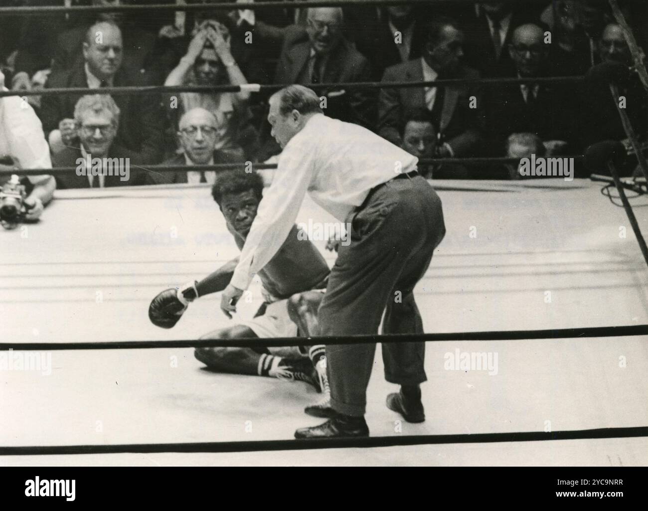 American professional boxer Emile Griffith during a match with Italian ...