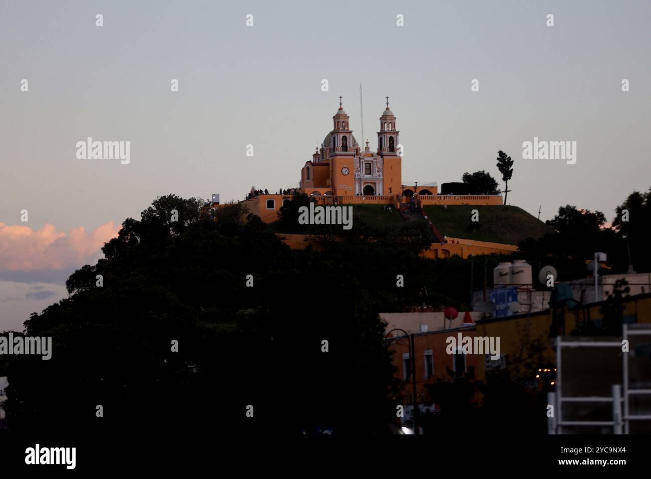 Cholula, Mexiko. 19th Oct, 2024. Cholula de Rivadavia, Puebla, Mexico ...