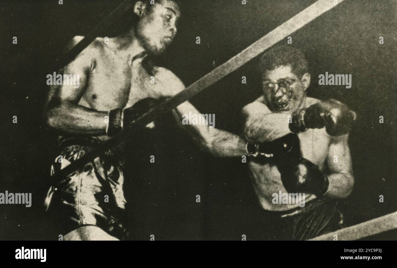 American professional boxer Joe Louis and Chilean Arturo Godoy during a ...