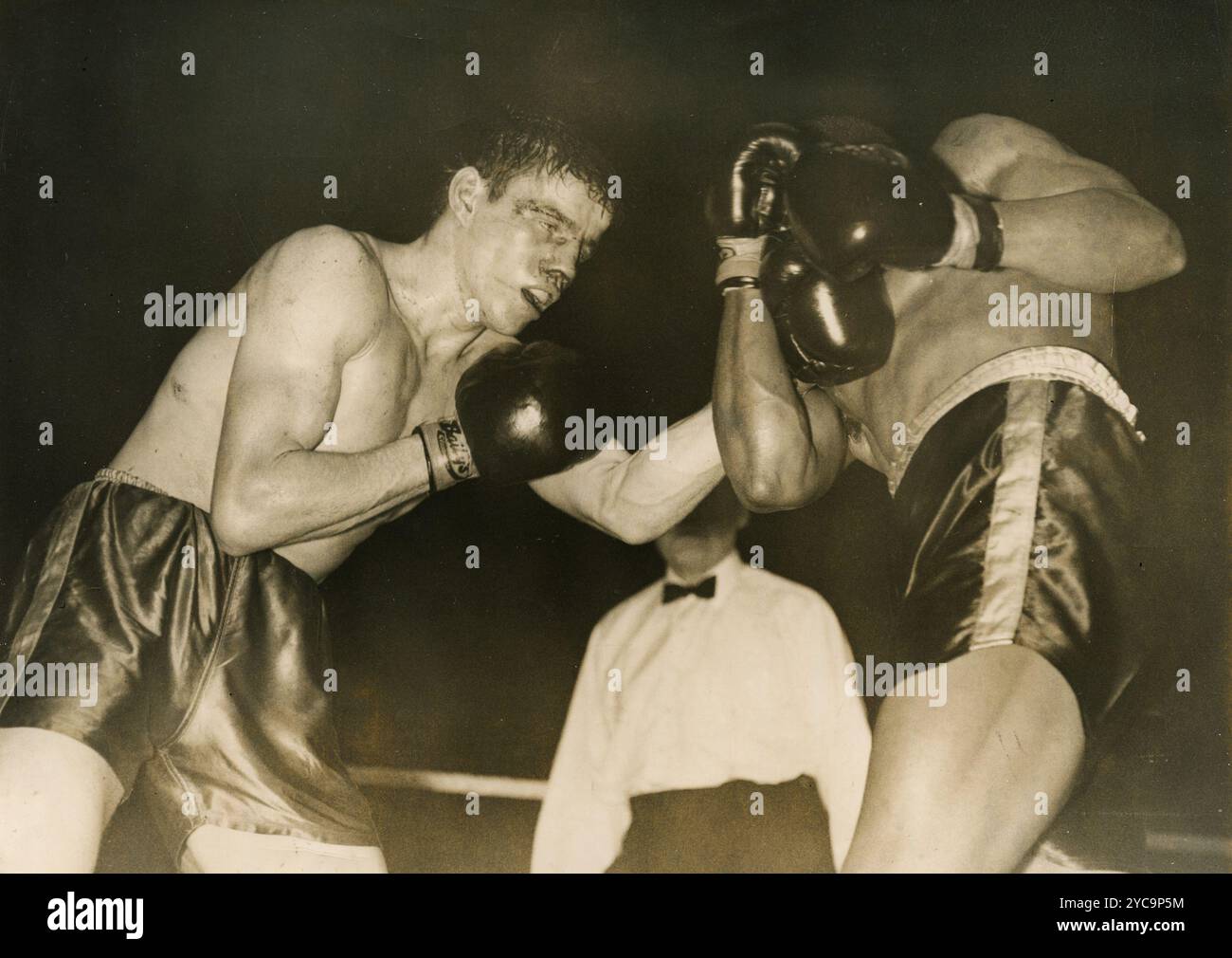 British professional boxer Terry Downes during a match with American ...