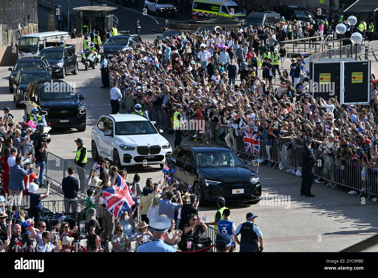 The motorcade with Britain's King Charles III and Queen Camilla arrives ...