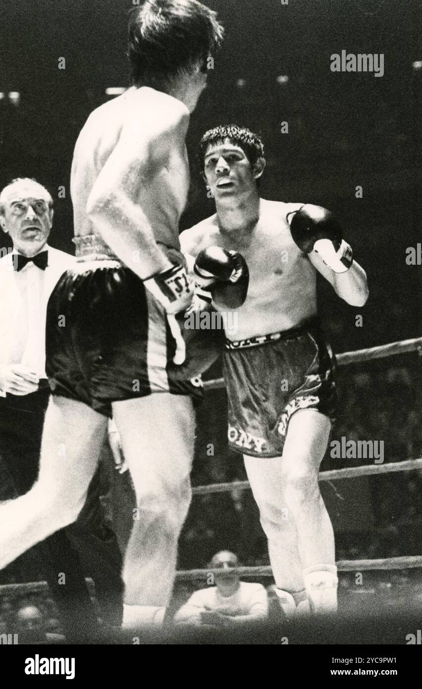 Argentinian professional boxer Carlos Monzon during a match with ...