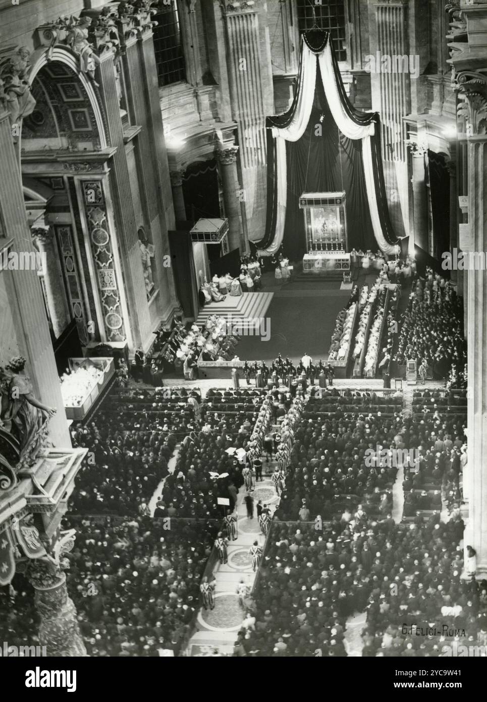 Consistory hi-res stock photography and images - Alamy