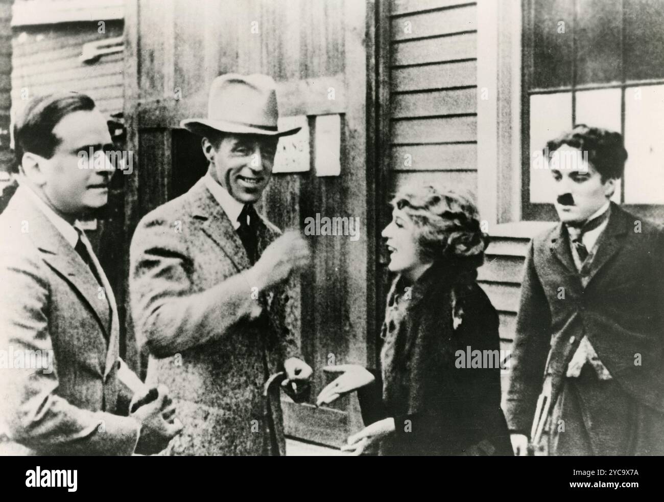 Actor Douglas Fairbanks, director David Wark Griffith, Mary Pickford ...