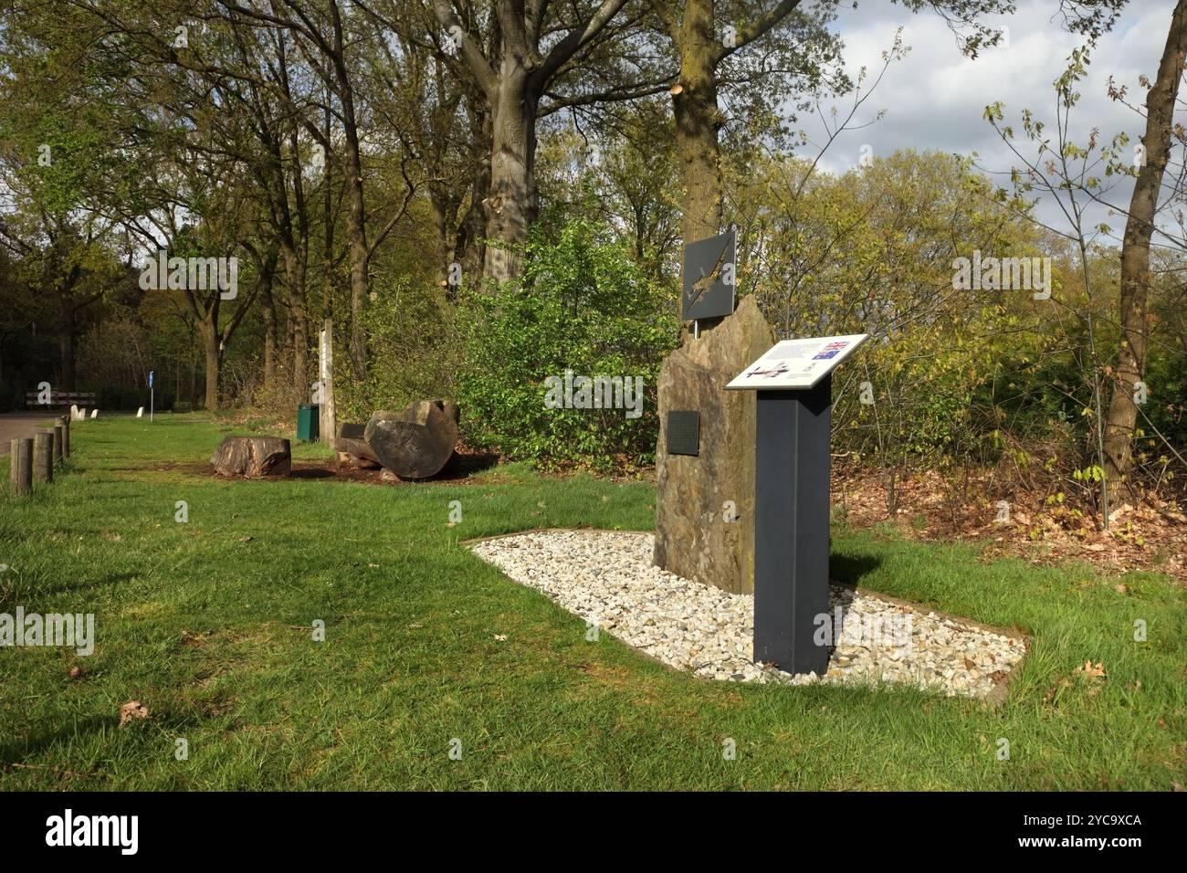 Memorial to the crew of an RAF 44 (Rhodesia) Squadron Lancaster bomber ...