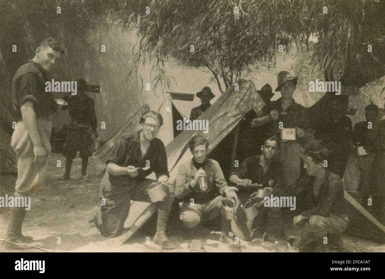 Italian soldiers during mess, Tripoli, Libya 1931 Stock Photo - Alamy