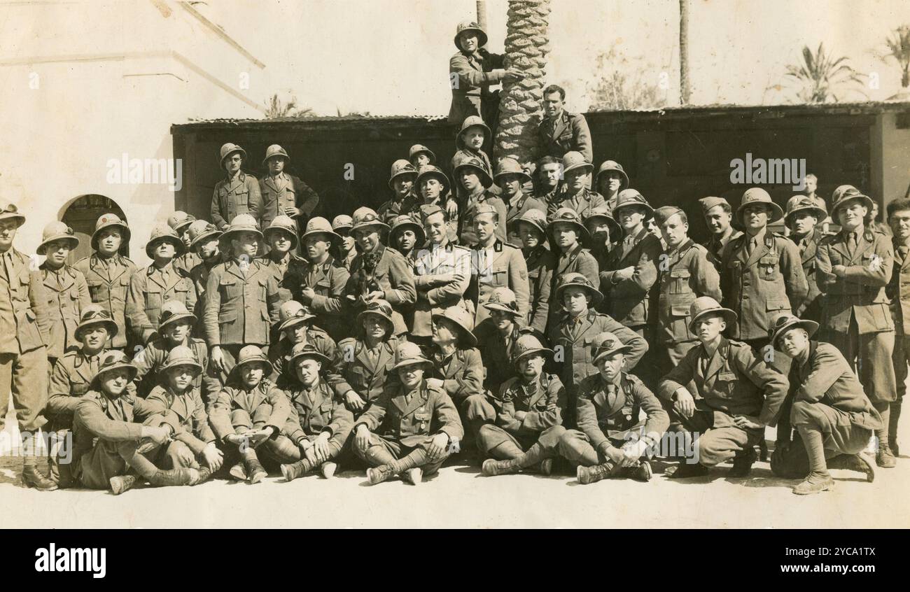 Italian colonial soldiers in a group photo, Libya 1930s Stock Photo - Alamy