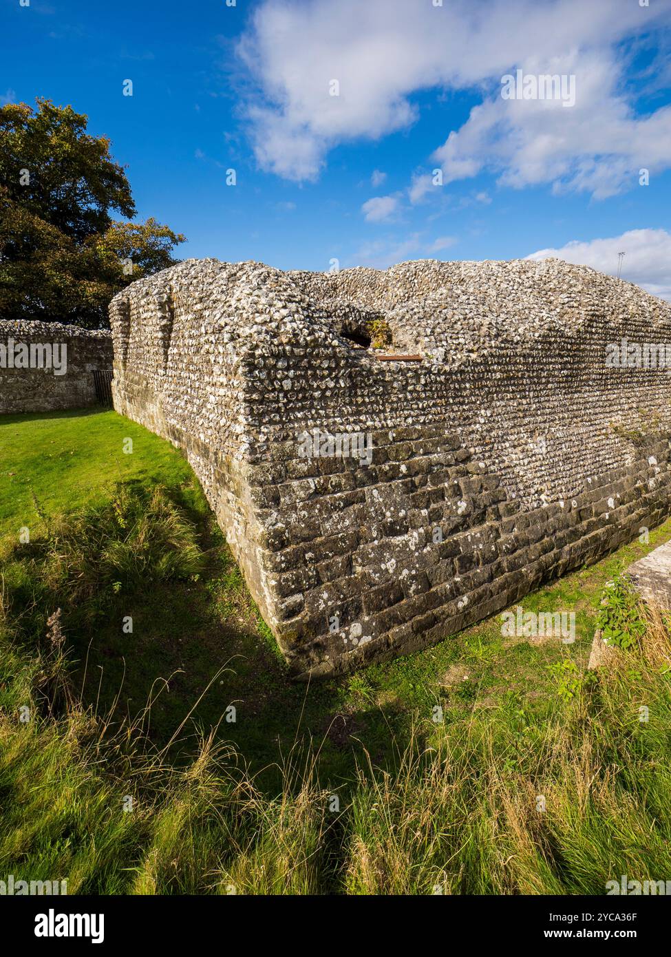 Ruins of Old Sarum Castle, Old Sarum, Salisbury, Wiltshire, England, UK ...