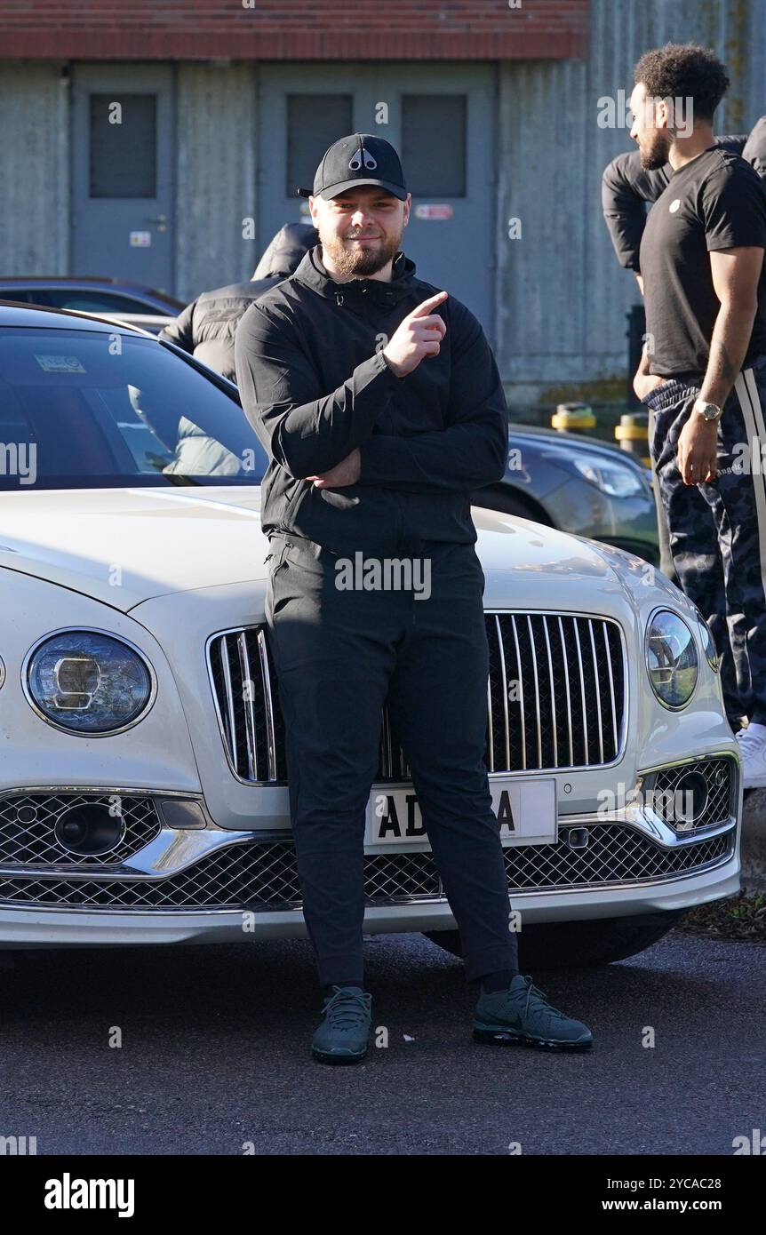 Daniel Dowling-Brooks celebrates after being released outside HM Prison ...