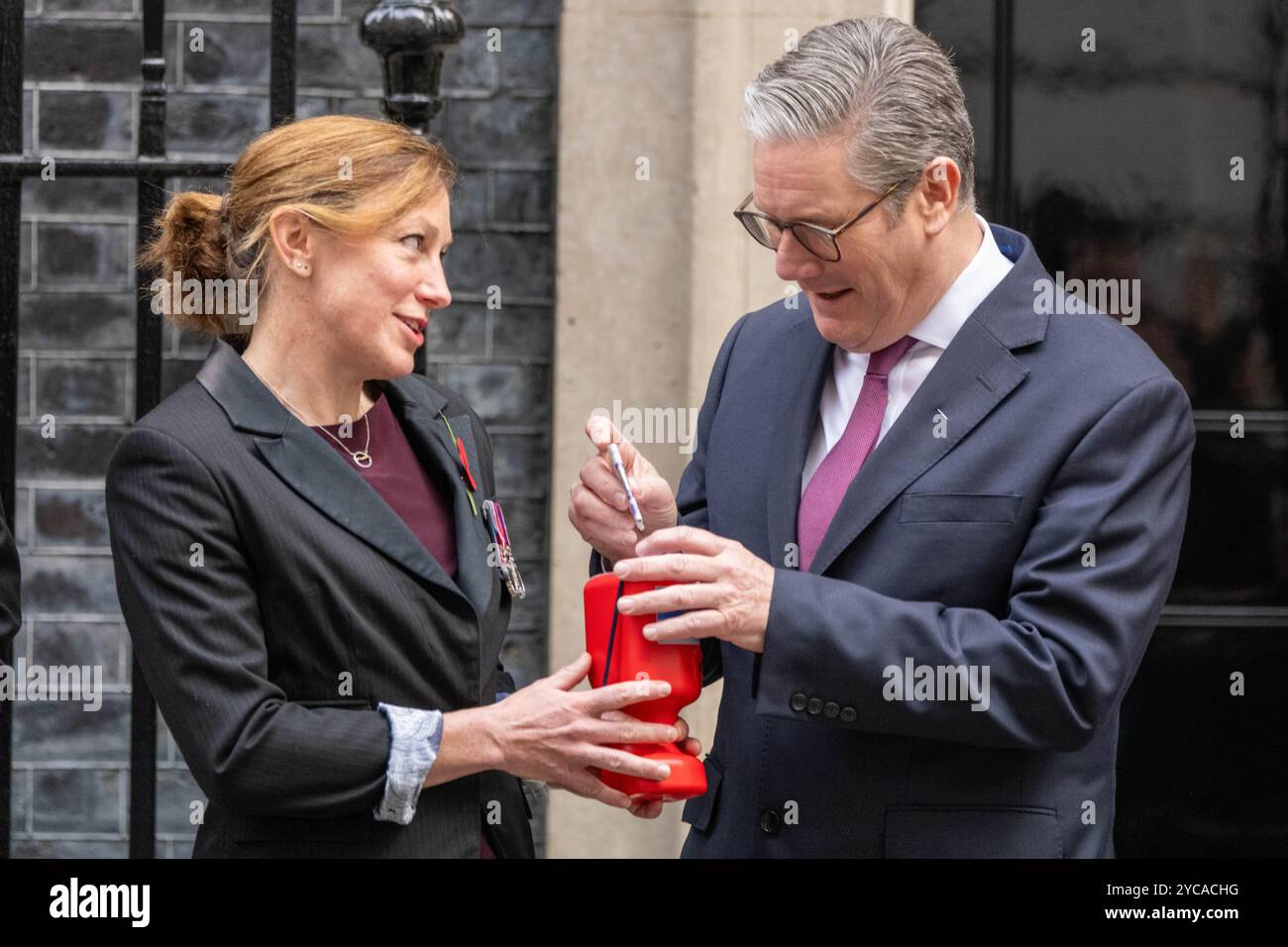London, UK. 22nd Oct, 2024. Kier Starmer, Prime Minister, buys a poppy ...