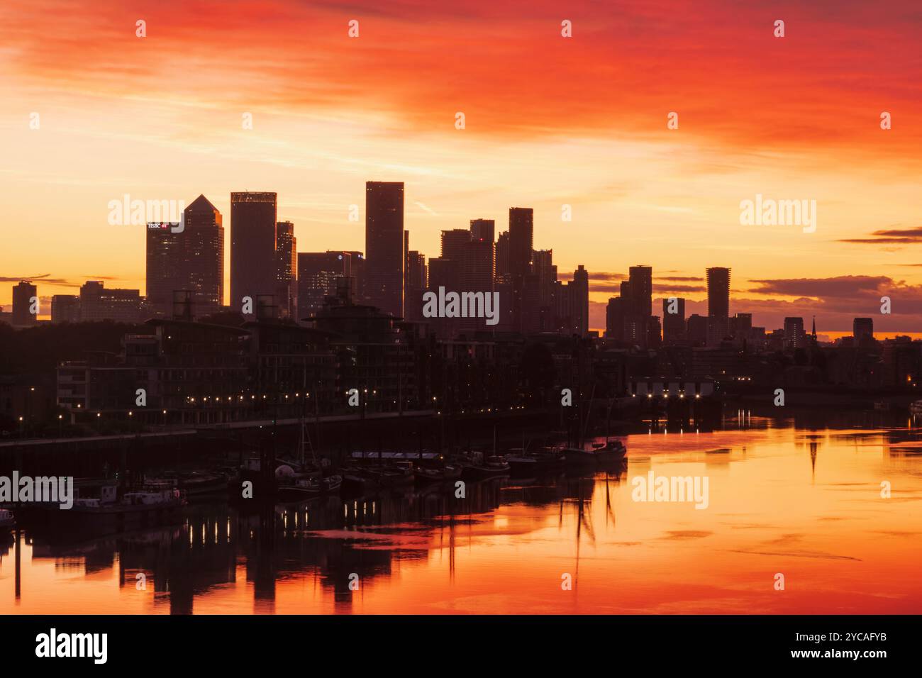 England, London, Docklands, River Thames and Canary Wharf Skyline at ...
