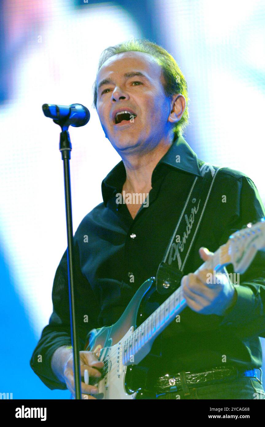 Pooh radio italia hi-res stock photography and images - Alamy